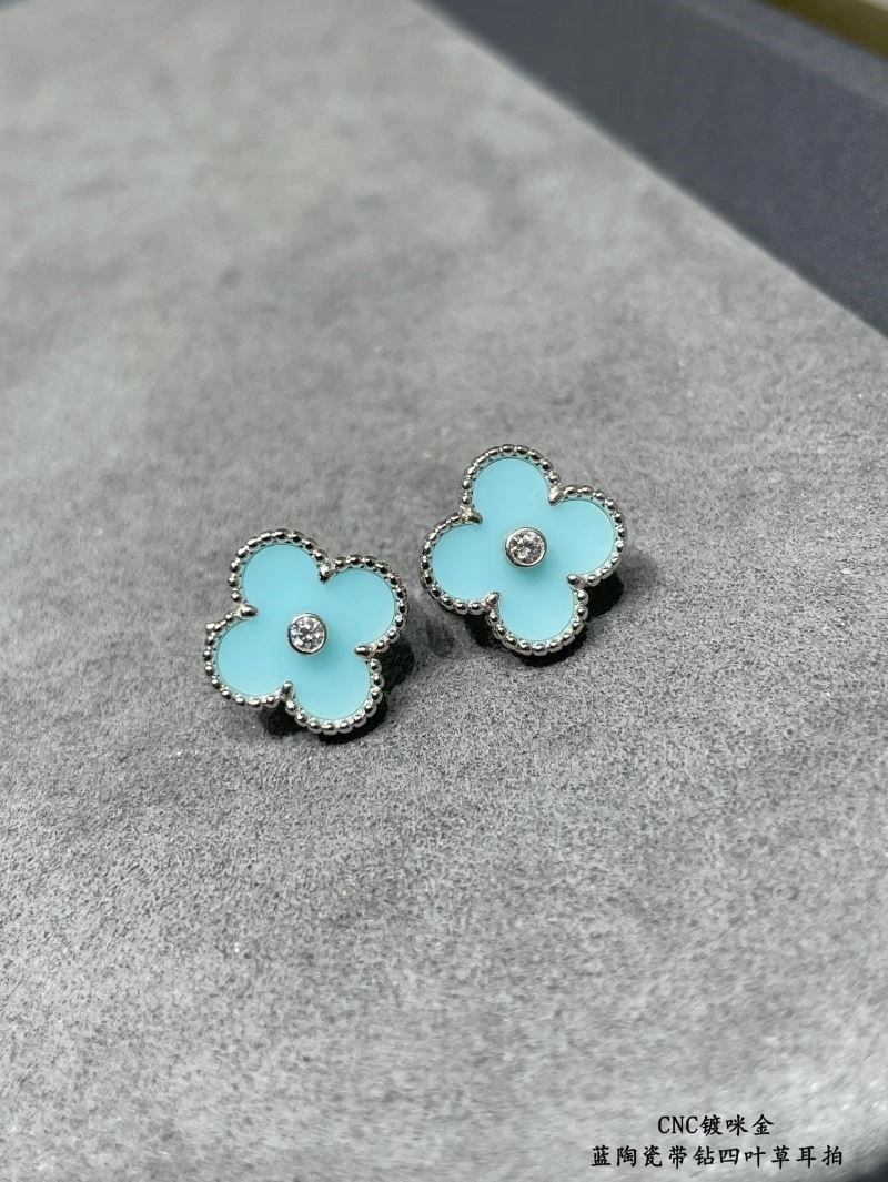 High accuracy Vca Earrings