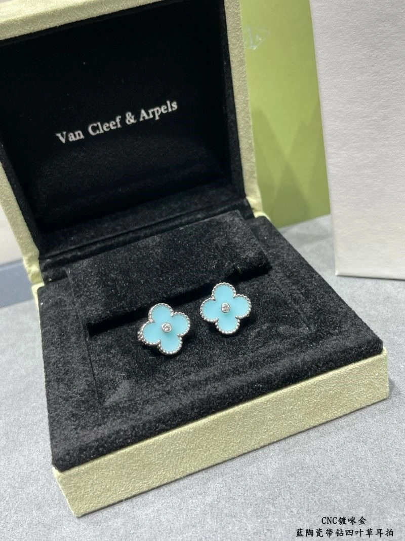 High accuracy Vca Earrings
