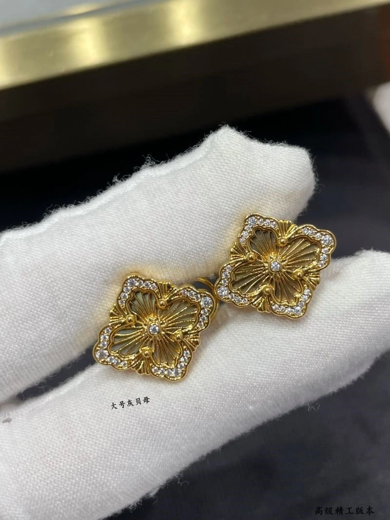 Exact replica Vca Earrings