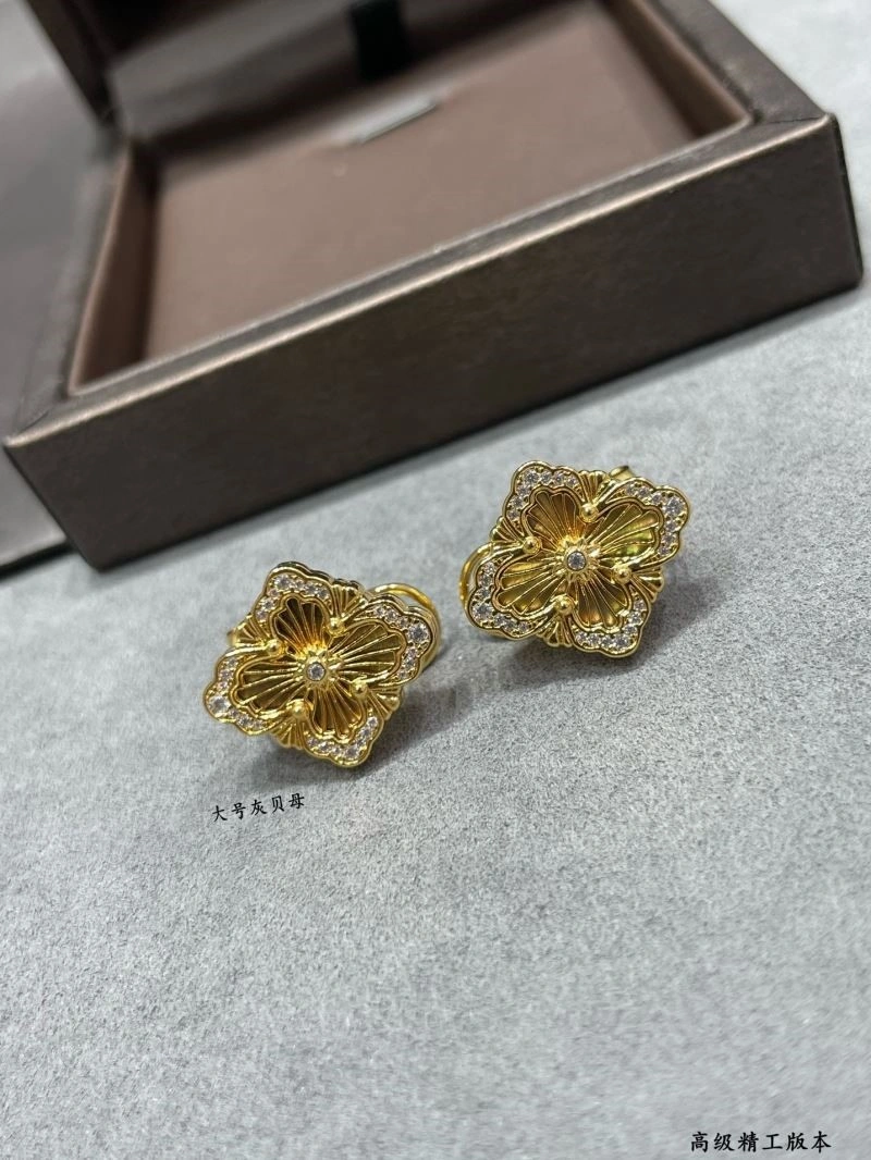 Exact replica Vca Earrings