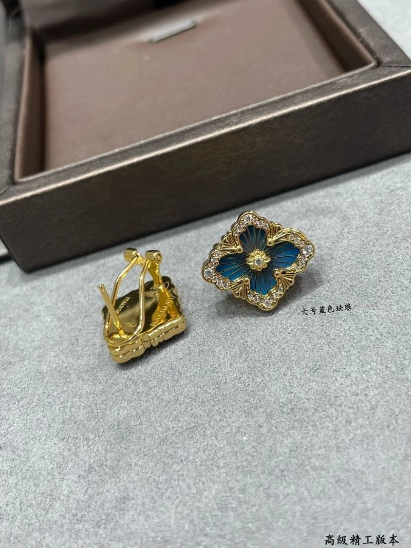 Low-cost Vca Earrings