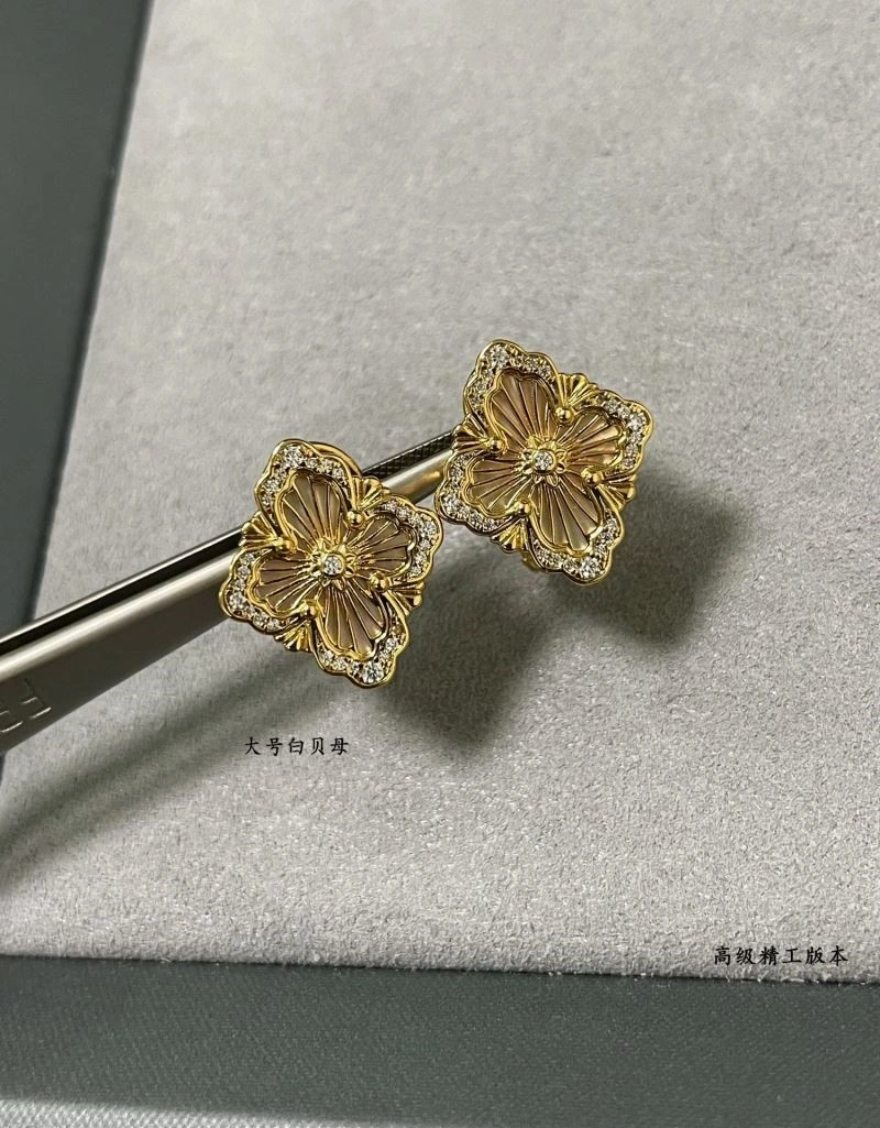 High accuracy Vca Earrings