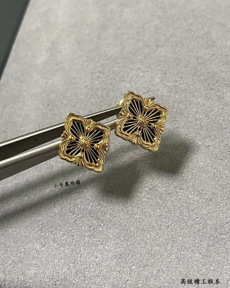 Real Vca Earrings