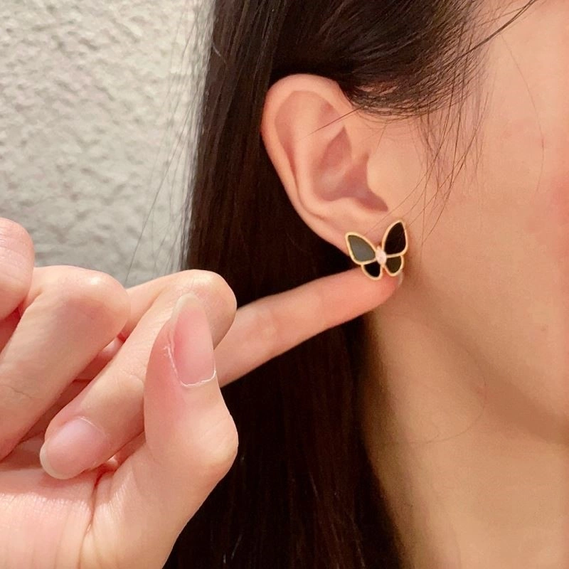 Discounted Vca Earrings