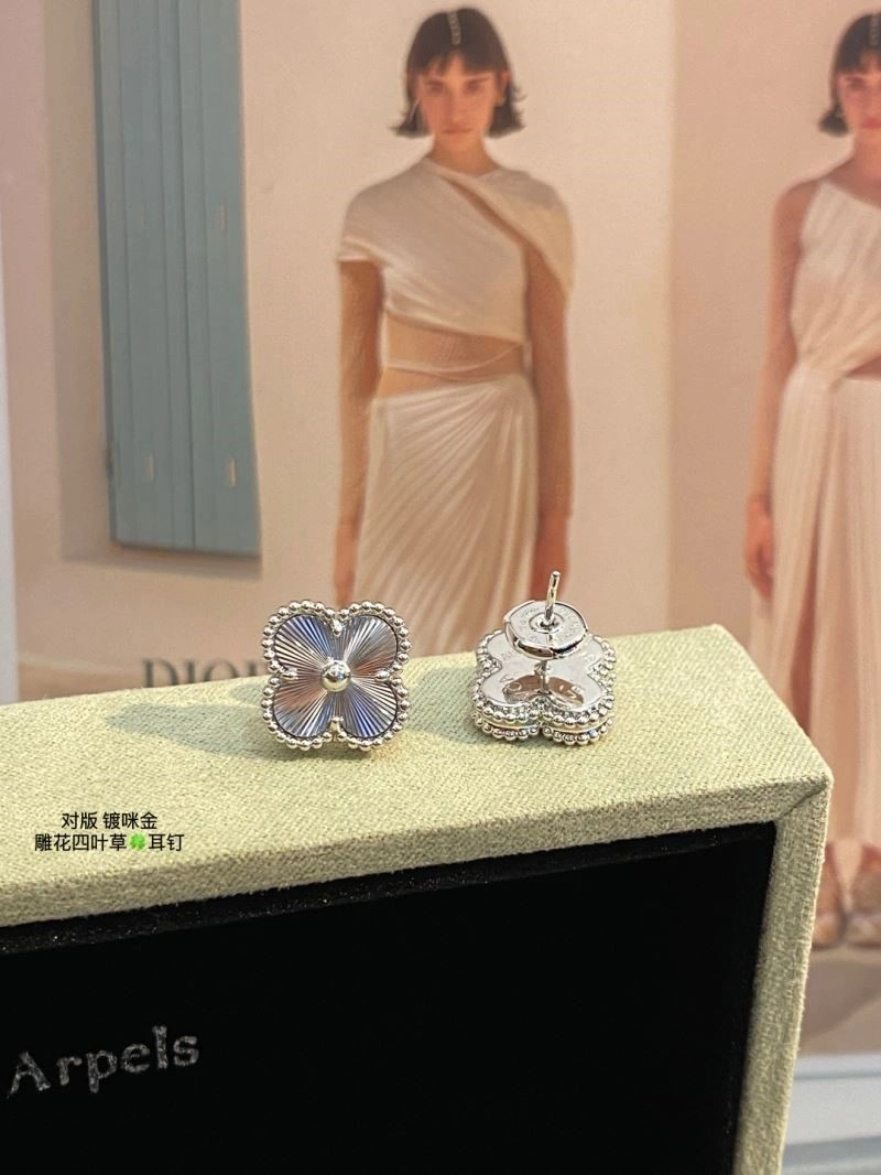 Inexpensive Vca Earrings