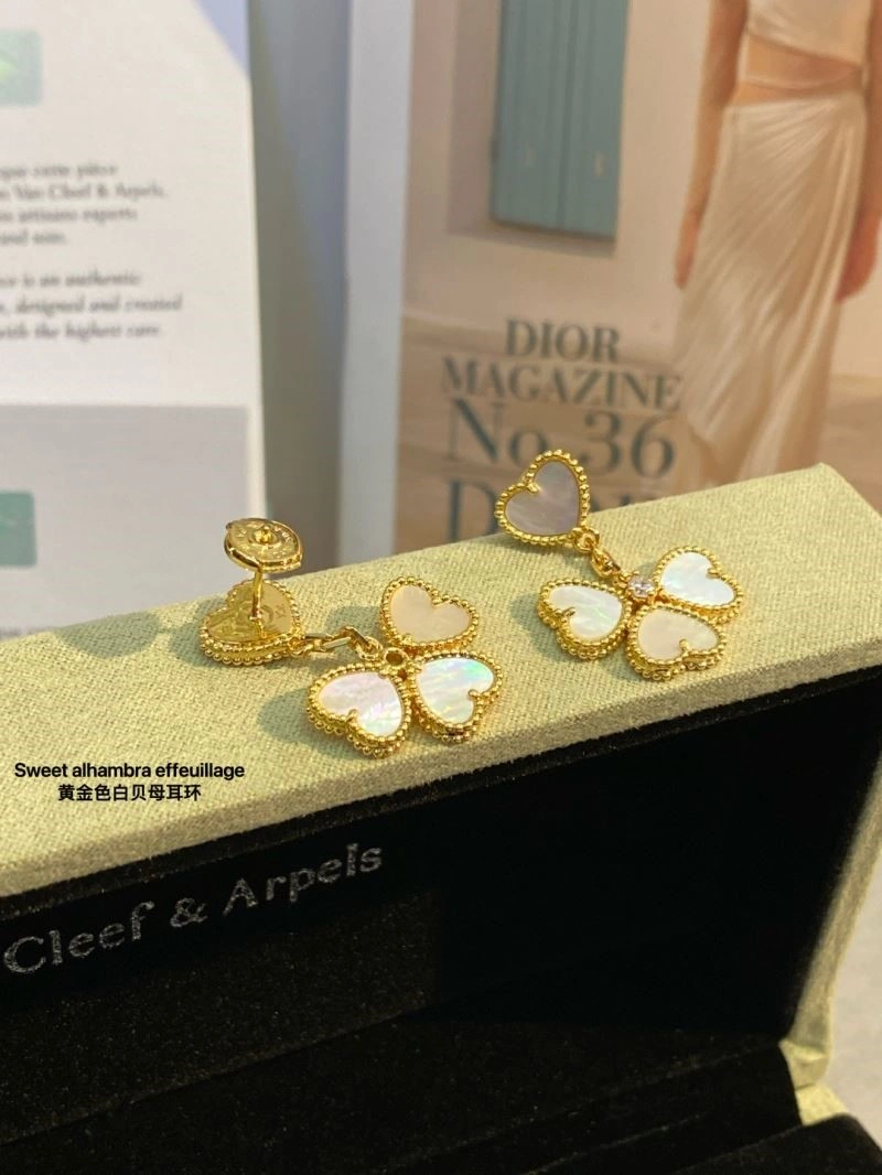 Top match Vca Earrings