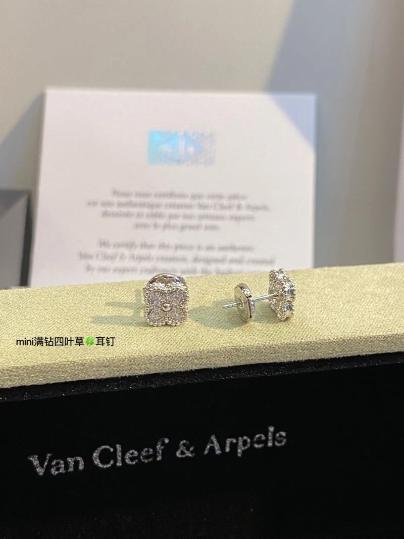 Real Vca Earrings