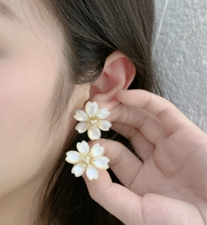 Affordable Vca Earrings