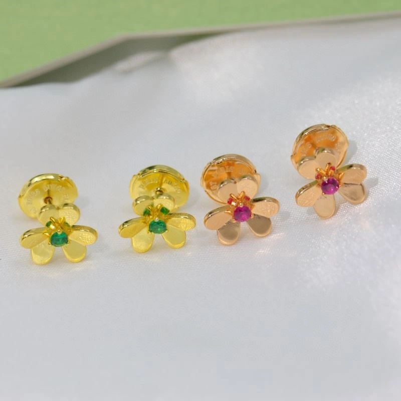 Inexpensive Vca Earrings