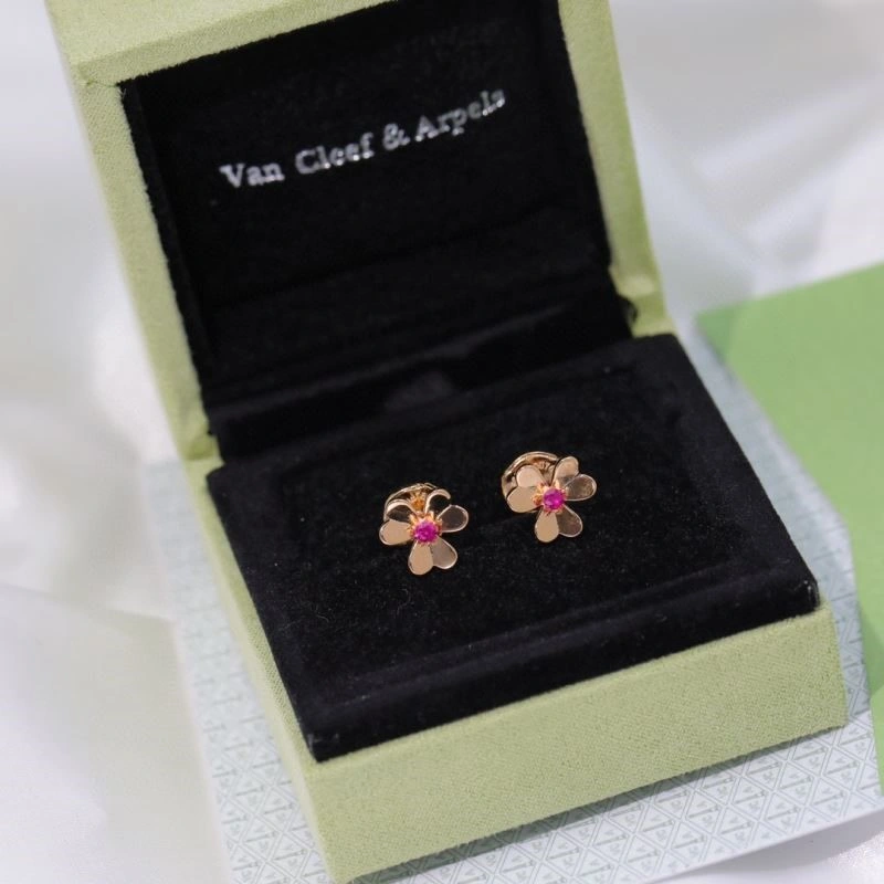 Inexpensive Vca Earrings
