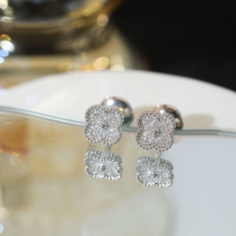 Cut-rate Vca Earrings