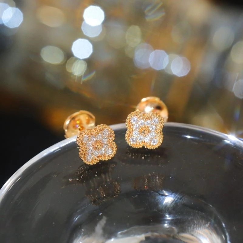 Cut-rate Vca Earrings