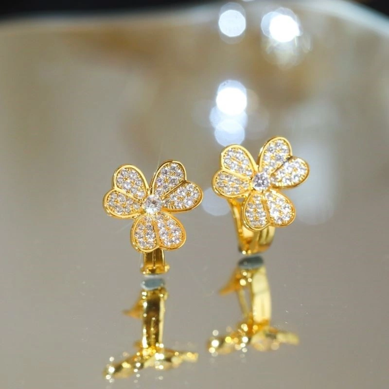Low-cost Vca Earrings