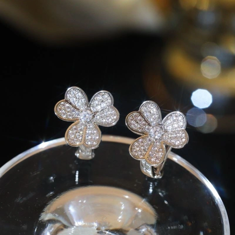 Low-cost Vca Earrings