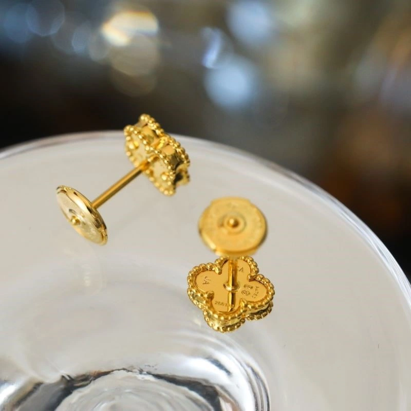 Factory-made Vca Earrings