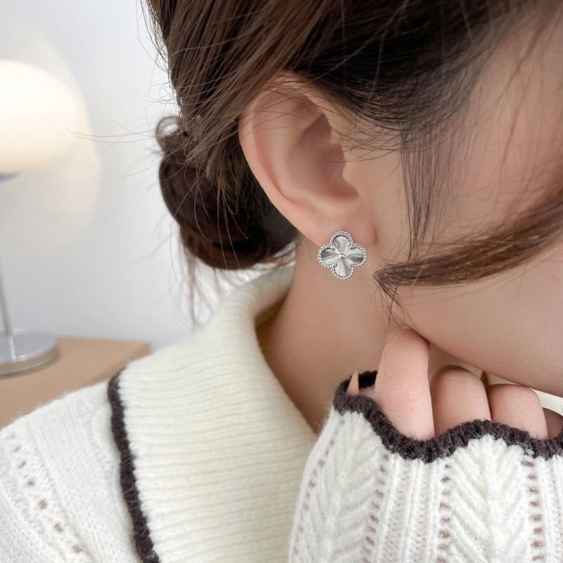 Top mirror Vca Earrings