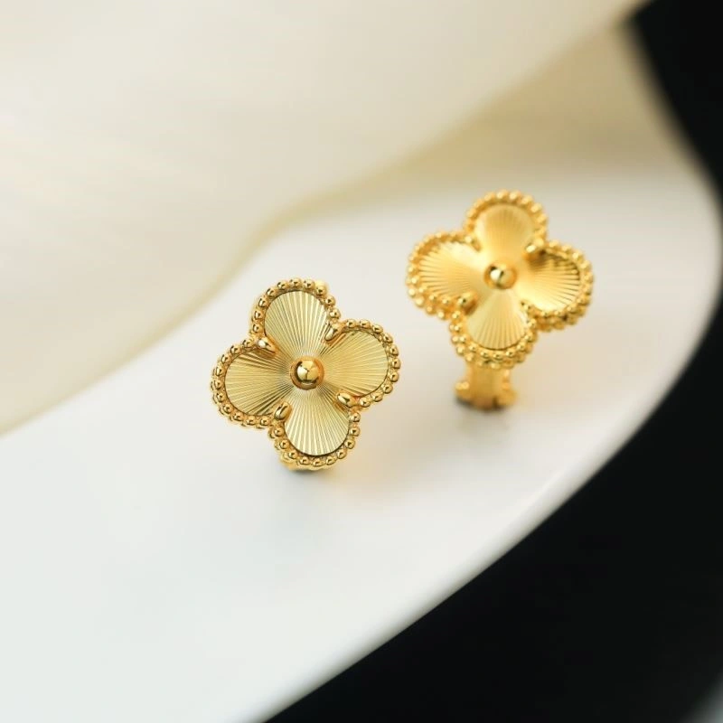High accuracy Vca Earrings
