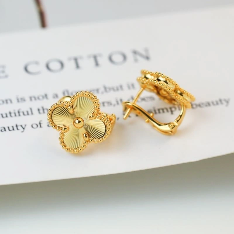 High accuracy Vca Earrings