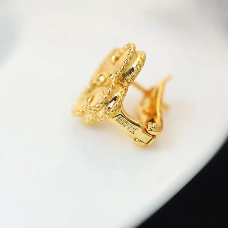 High accuracy Vca Earrings