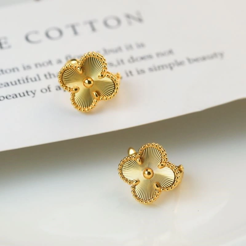 High accuracy Vca Earrings