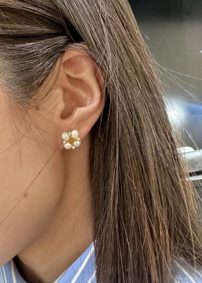 Legit Vca Earrings