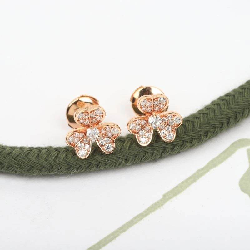 Brand-authenticated Vca Earrings