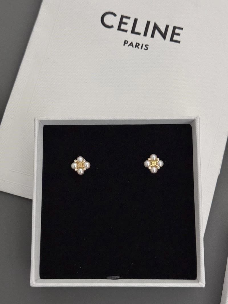 Discounted Vca Earrings