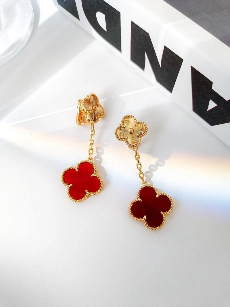 OEM Vca Earrings