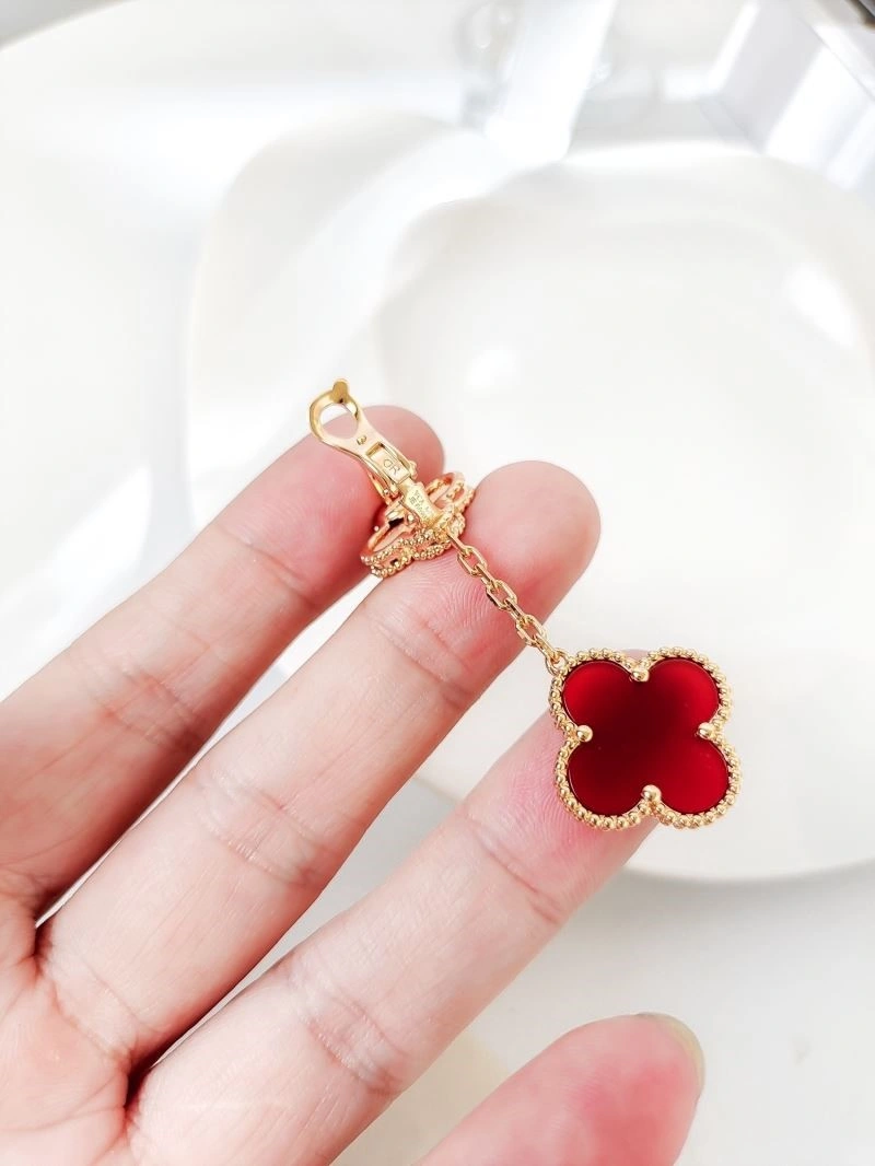 OEM Vca Earrings