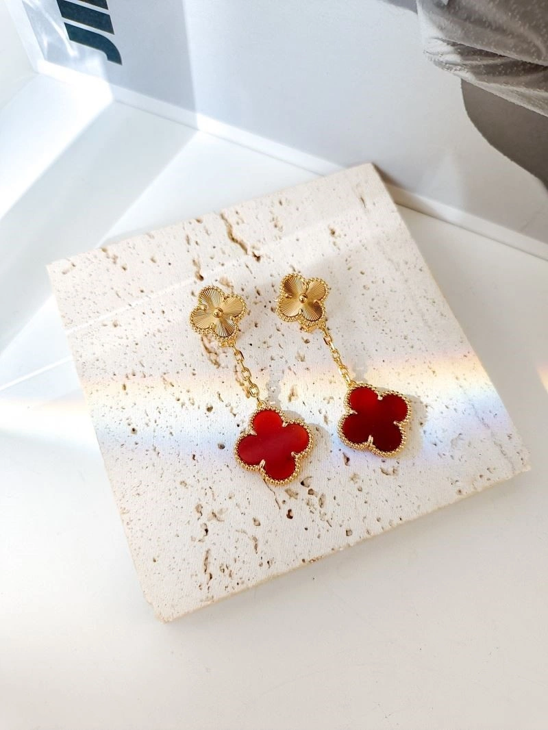 OEM Vca Earrings