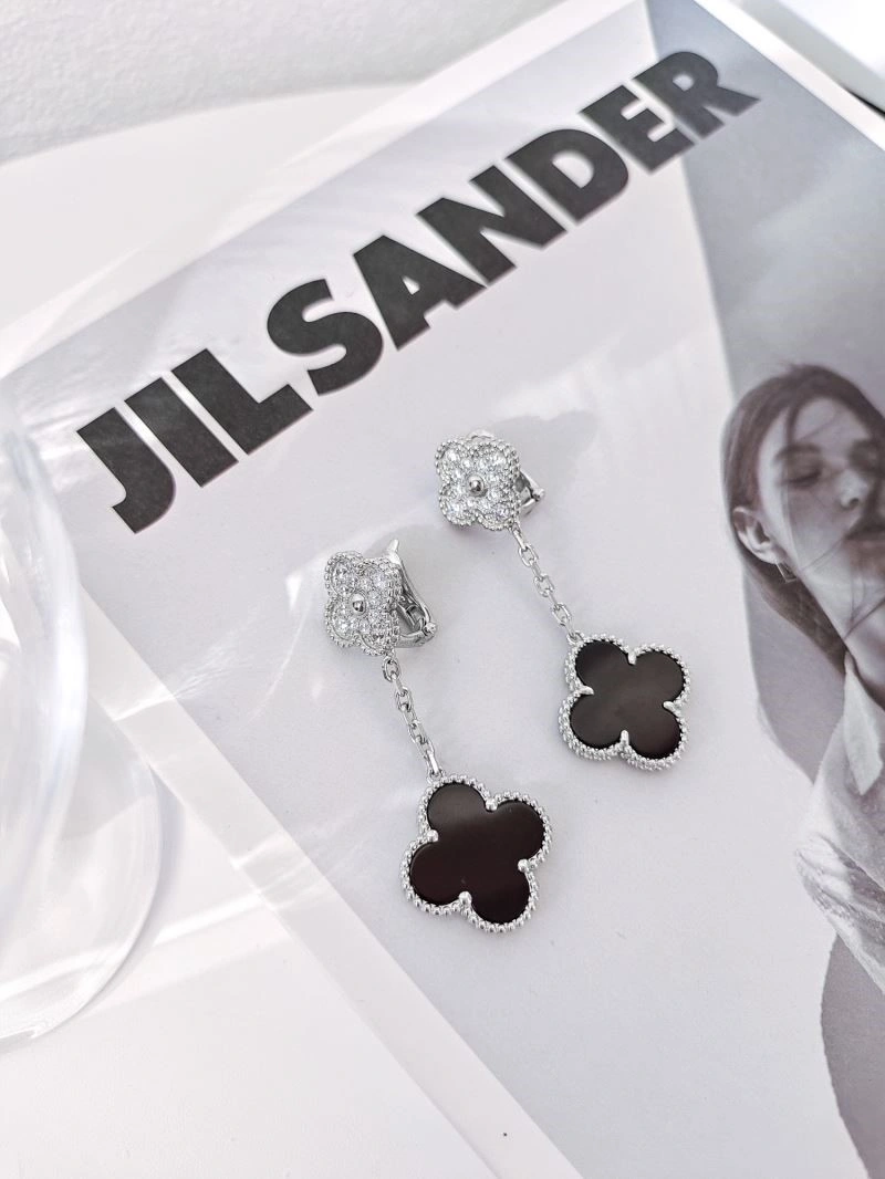 Exact replica Vca Earrings