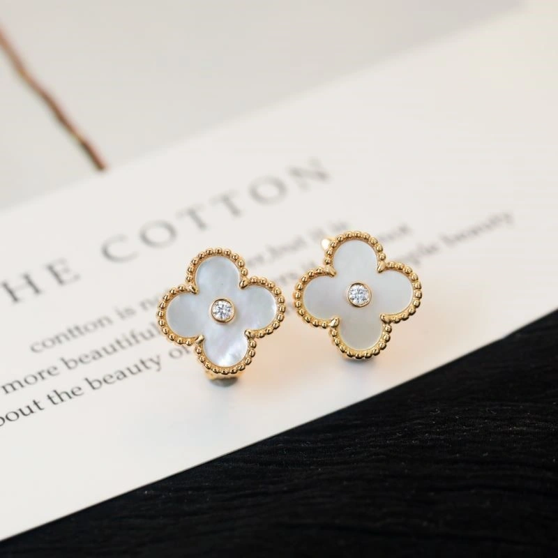 Discounted Vca Earrings