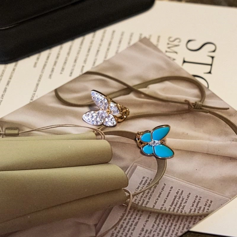 Value-priced Vca Earrings