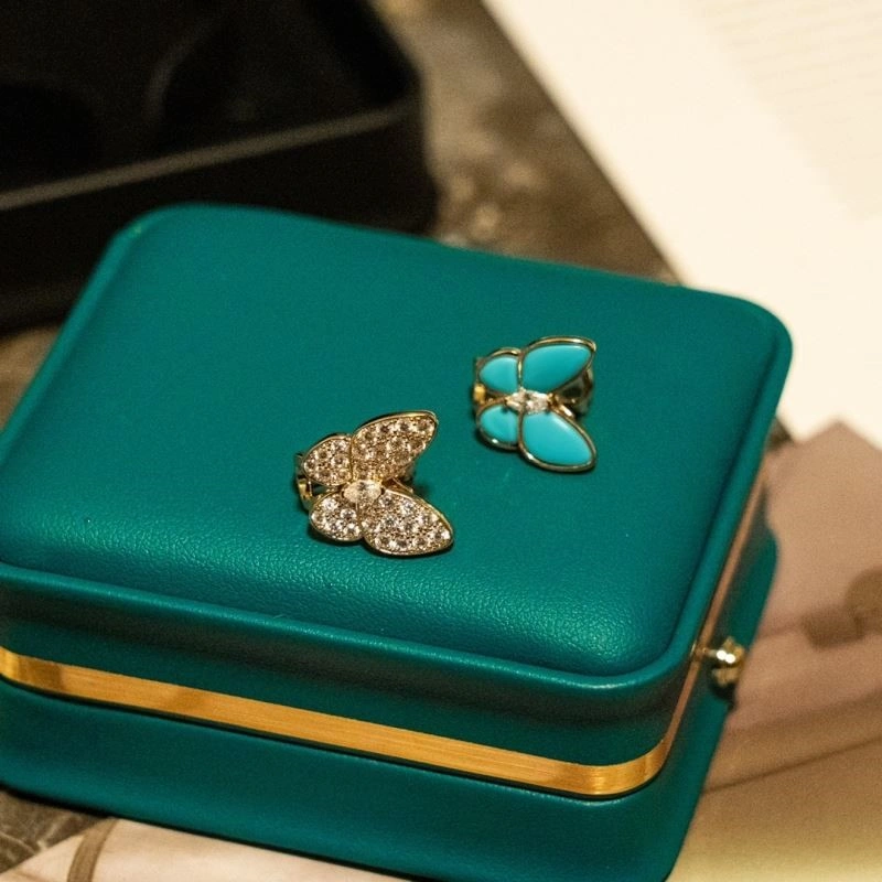 Value-priced Vca Earrings
