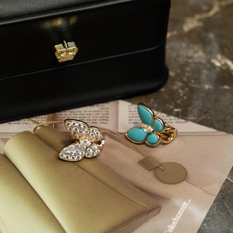 Value-priced Vca Earrings