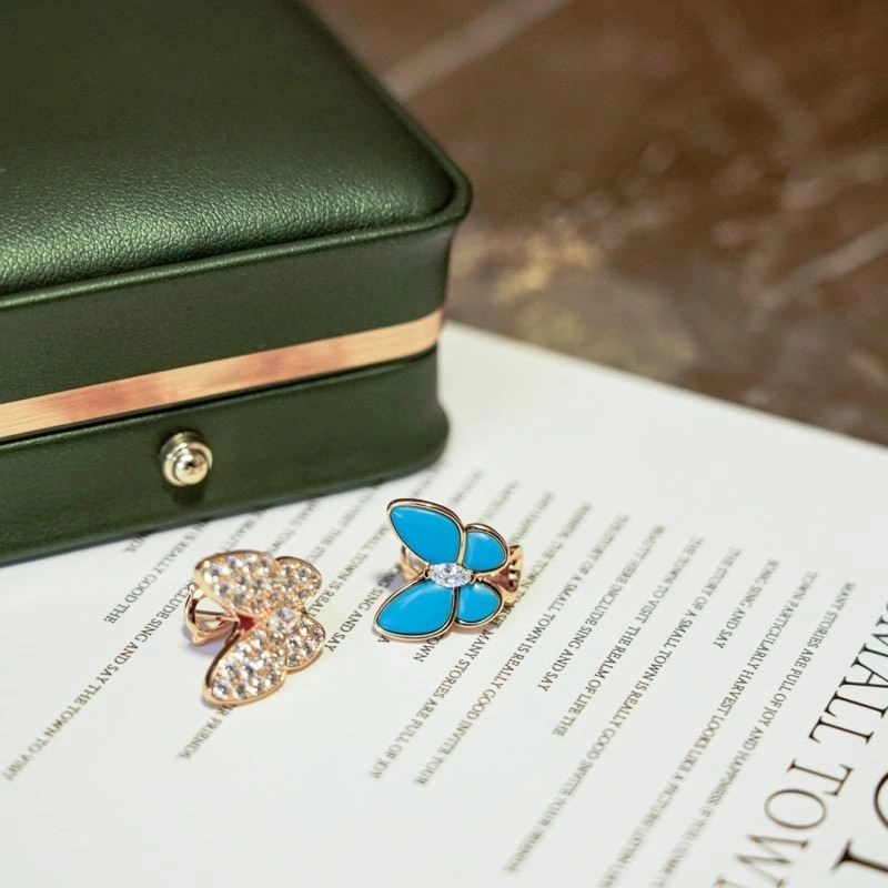 Value-priced Vca Earrings