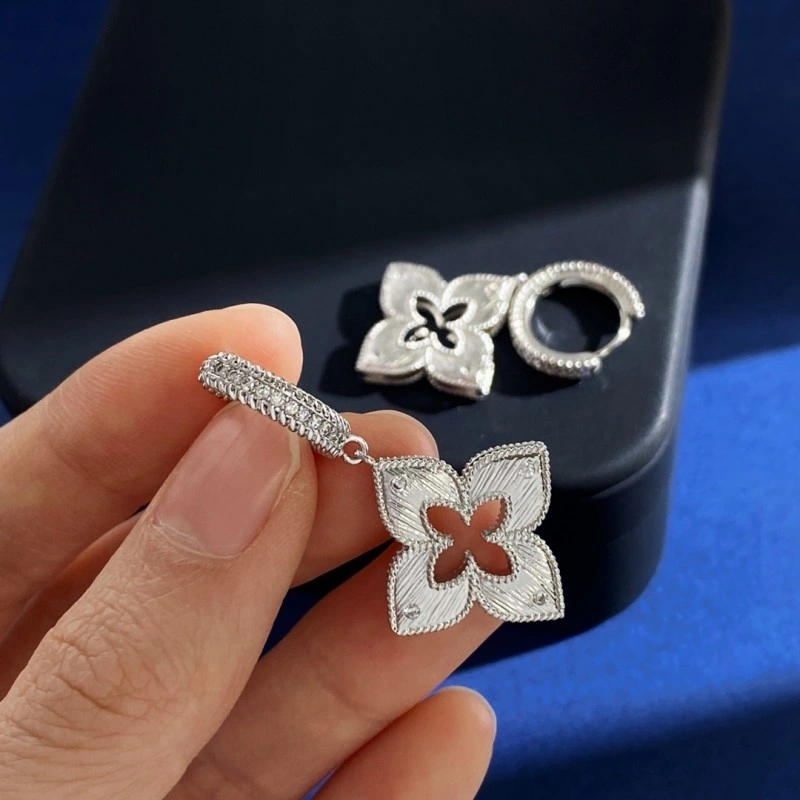 Precise copy Vca Earrings