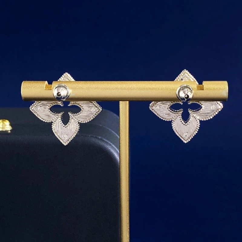 Brand-authenticated Vca Earrings