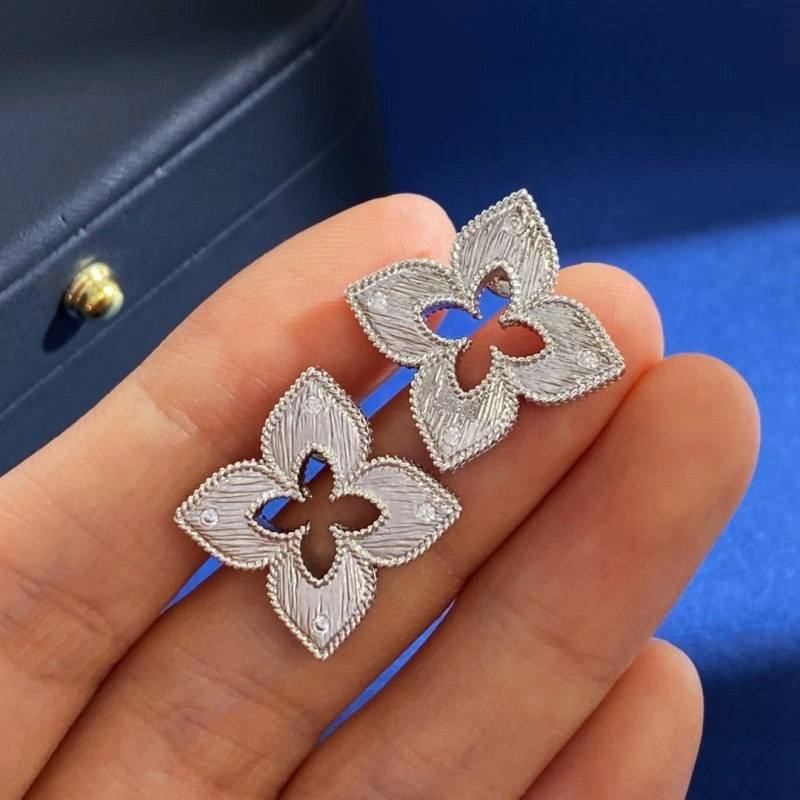 Brand-authenticated Vca Earrings