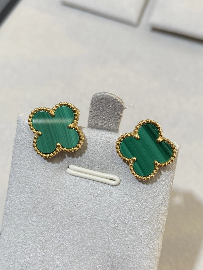 Exact replica Vca Earrings