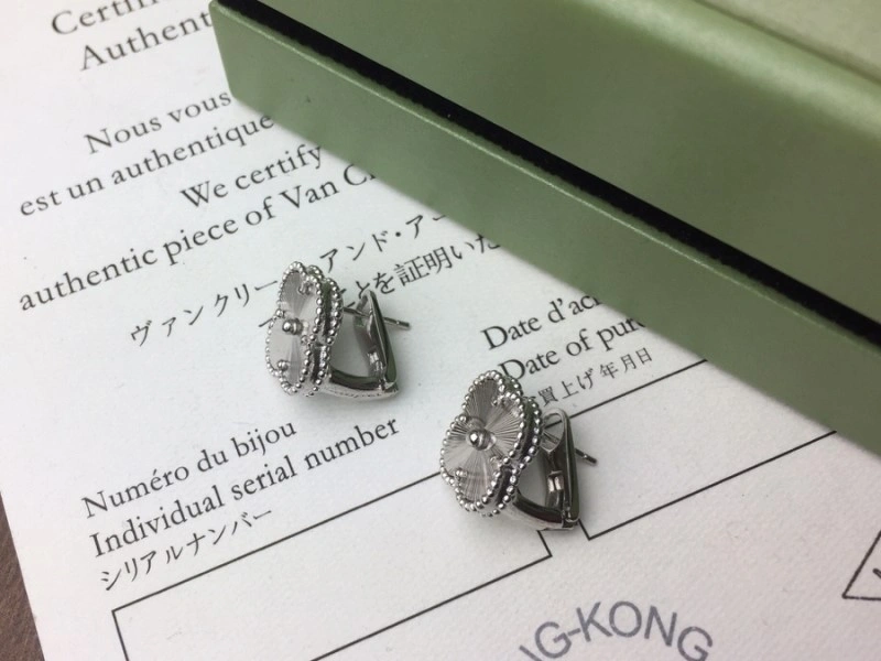 1:1 copy Vca Earrings