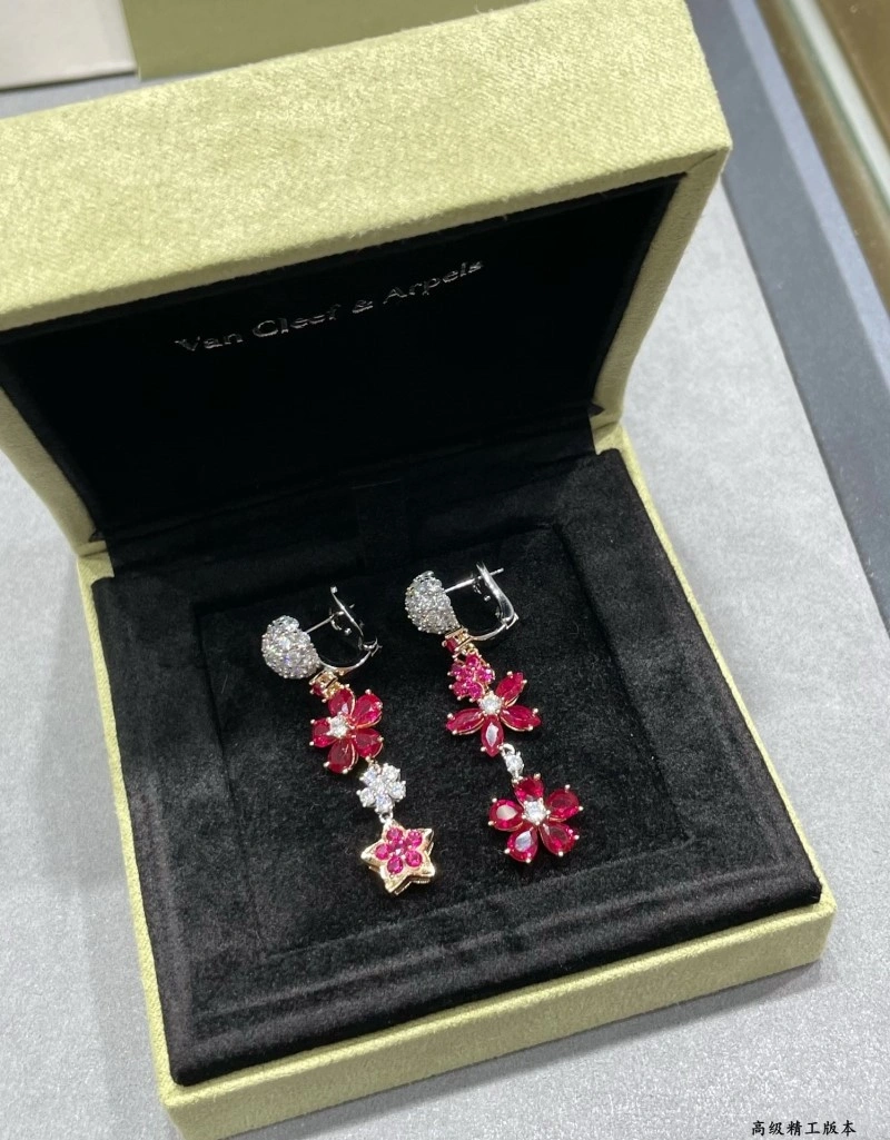 Inexpensive Vca Earrings