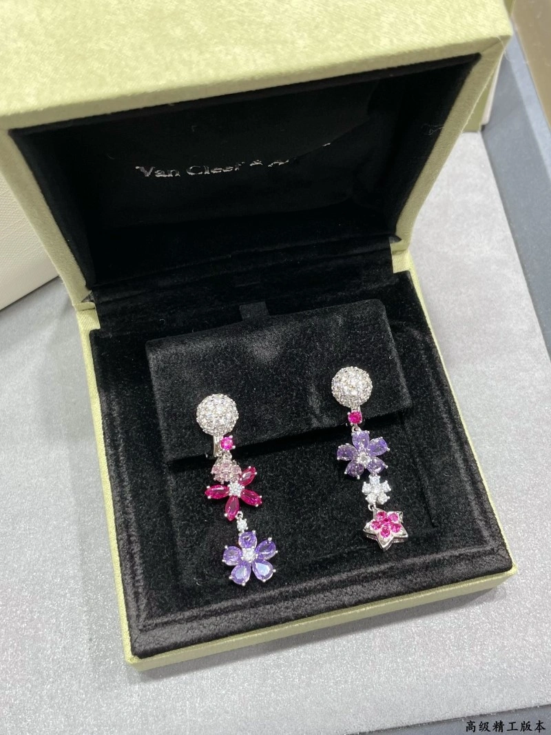 Economical Vca Earrings