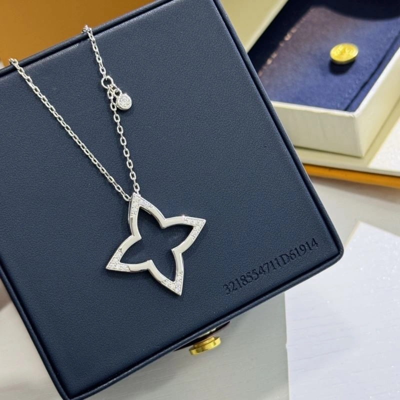 Exact replica Vca Necklaces