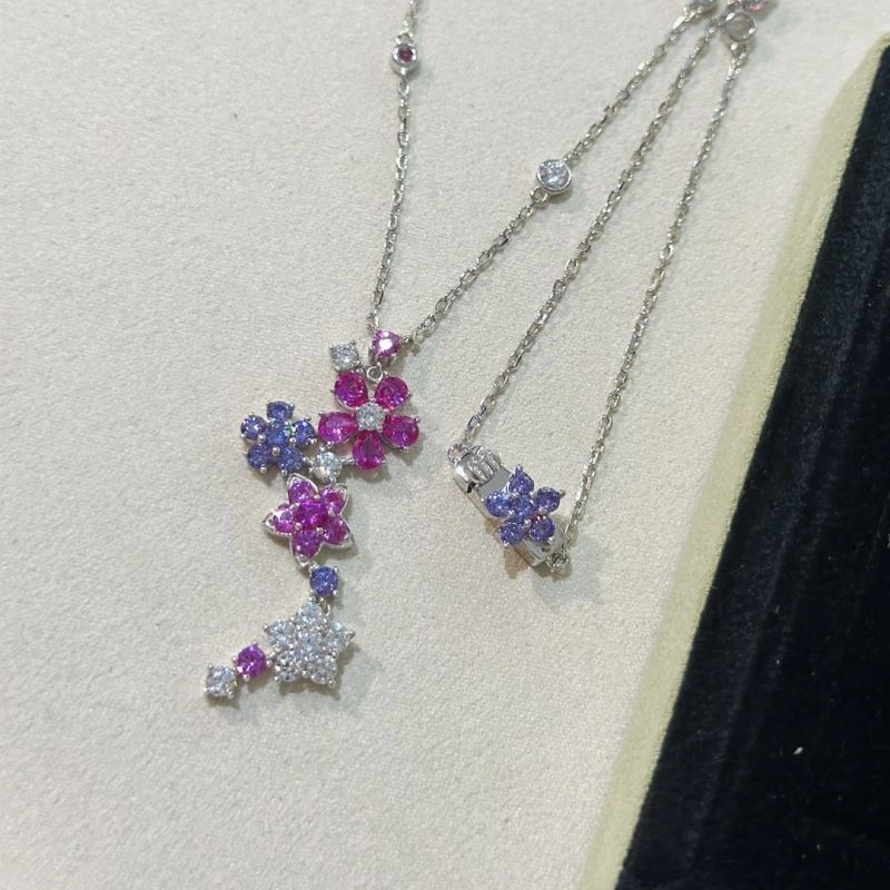 Cut-rate Vca Necklaces
