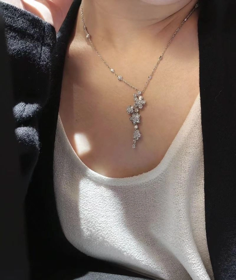 Value-priced Vca Necklaces