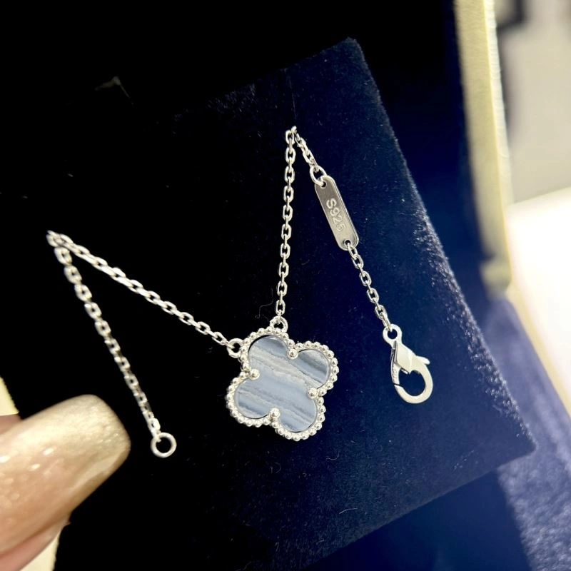 Top match Vca Necklaces