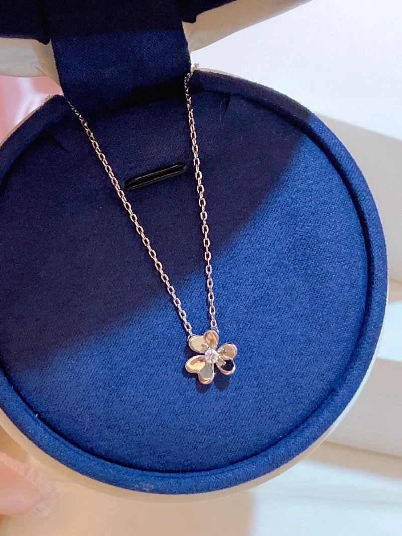 Precise copy Vca Necklaces