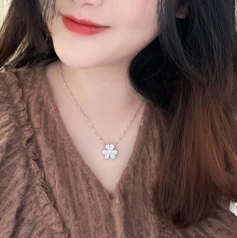 Economical Vca Necklaces