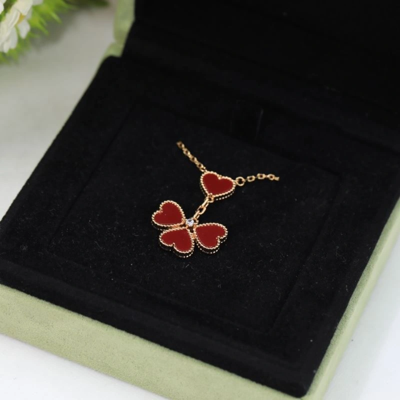 OEM Vca Necklaces